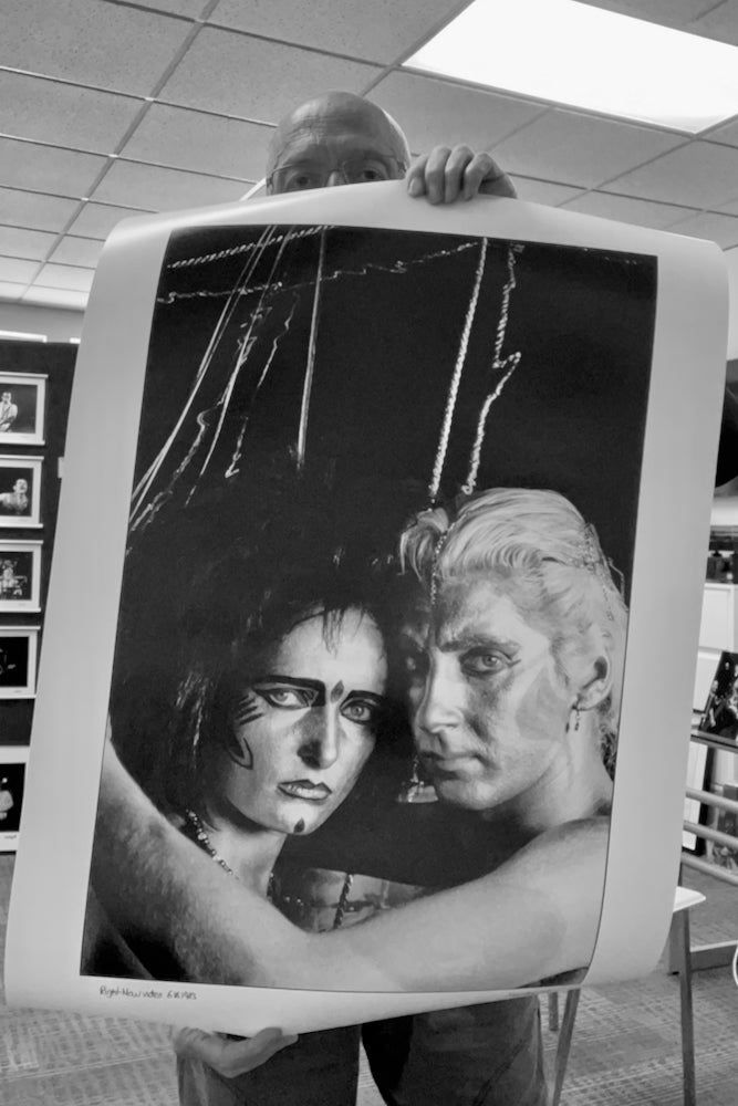 Siouxsie Sioux and Budgie of The Creatures in the Right Now video ...