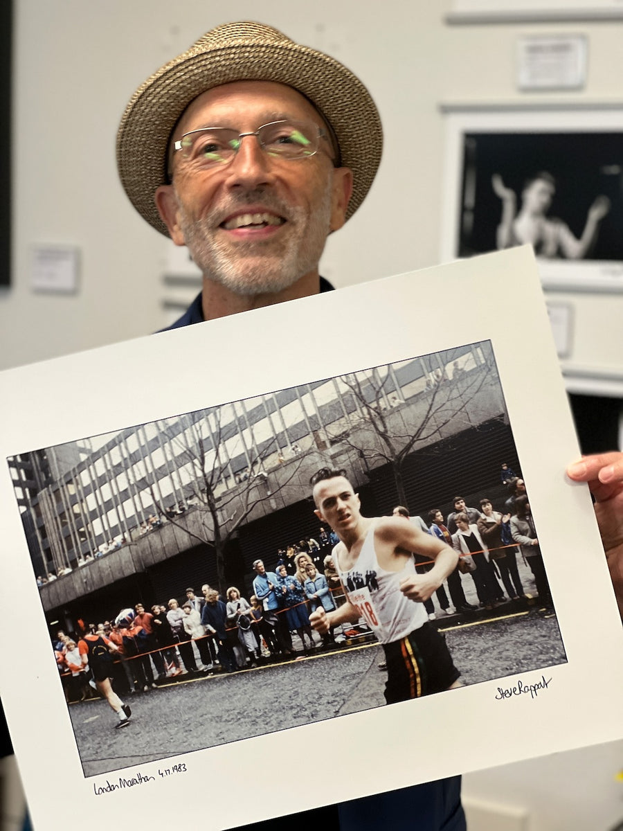 Joe Strummer of The Clash running the 1983 London Marathon – STEVE ...