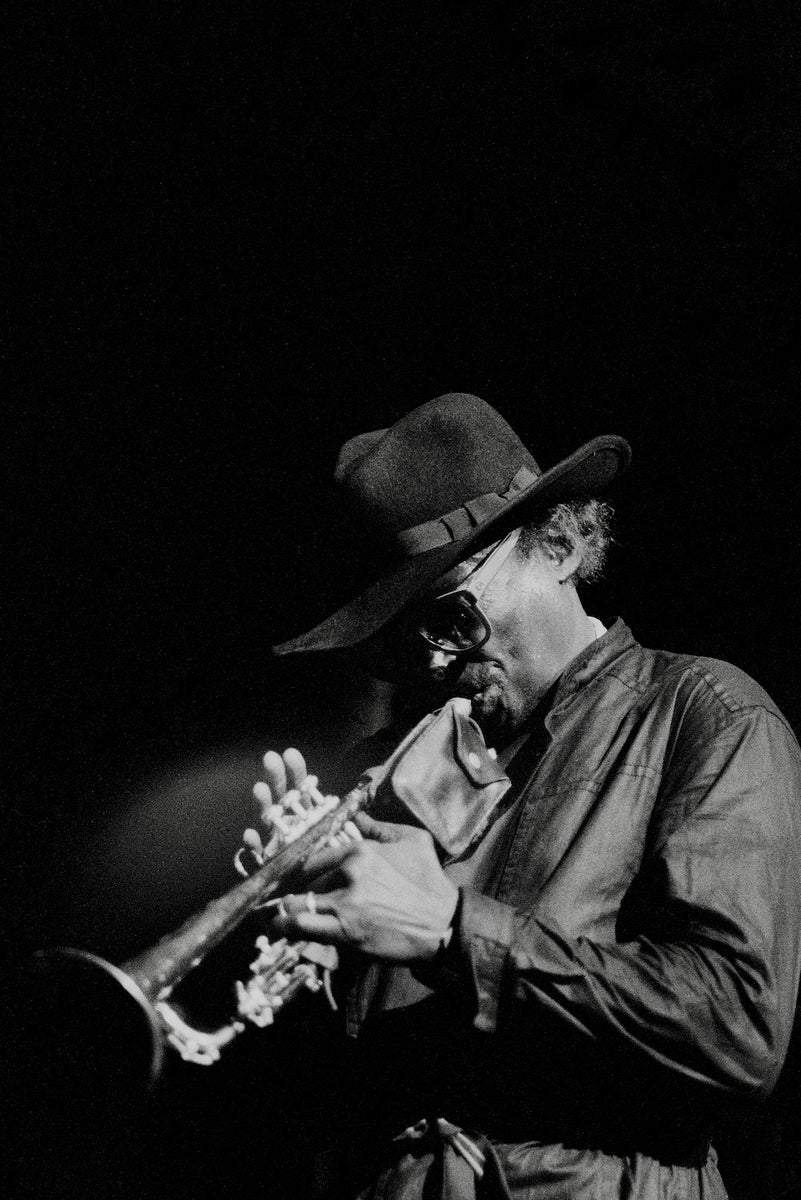 Miles Davis at Hammersmith Odeon in London 1983 – STEVE RAPPORT PHOTOGRAPHY