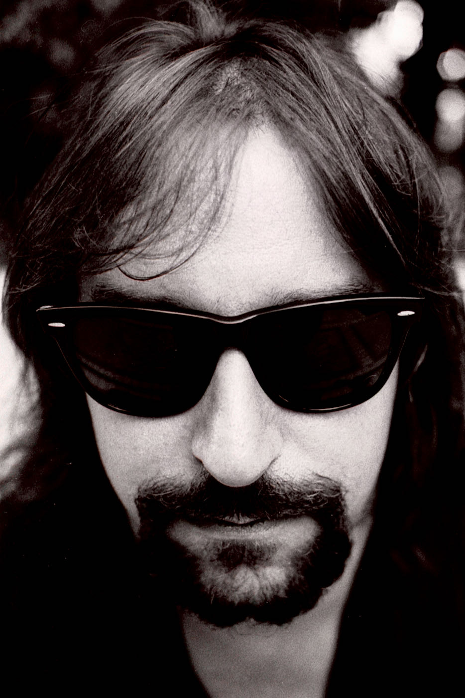 Peter Buck of R.E.M. at the Four Seasons Hotel in Los Angeles 1992 ...